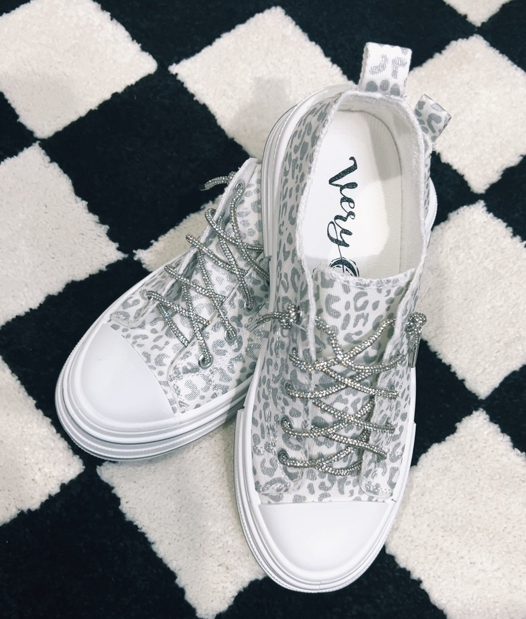 Very G Aman Sneakers: White Silver Leopard size / 7 – This & That Boutique